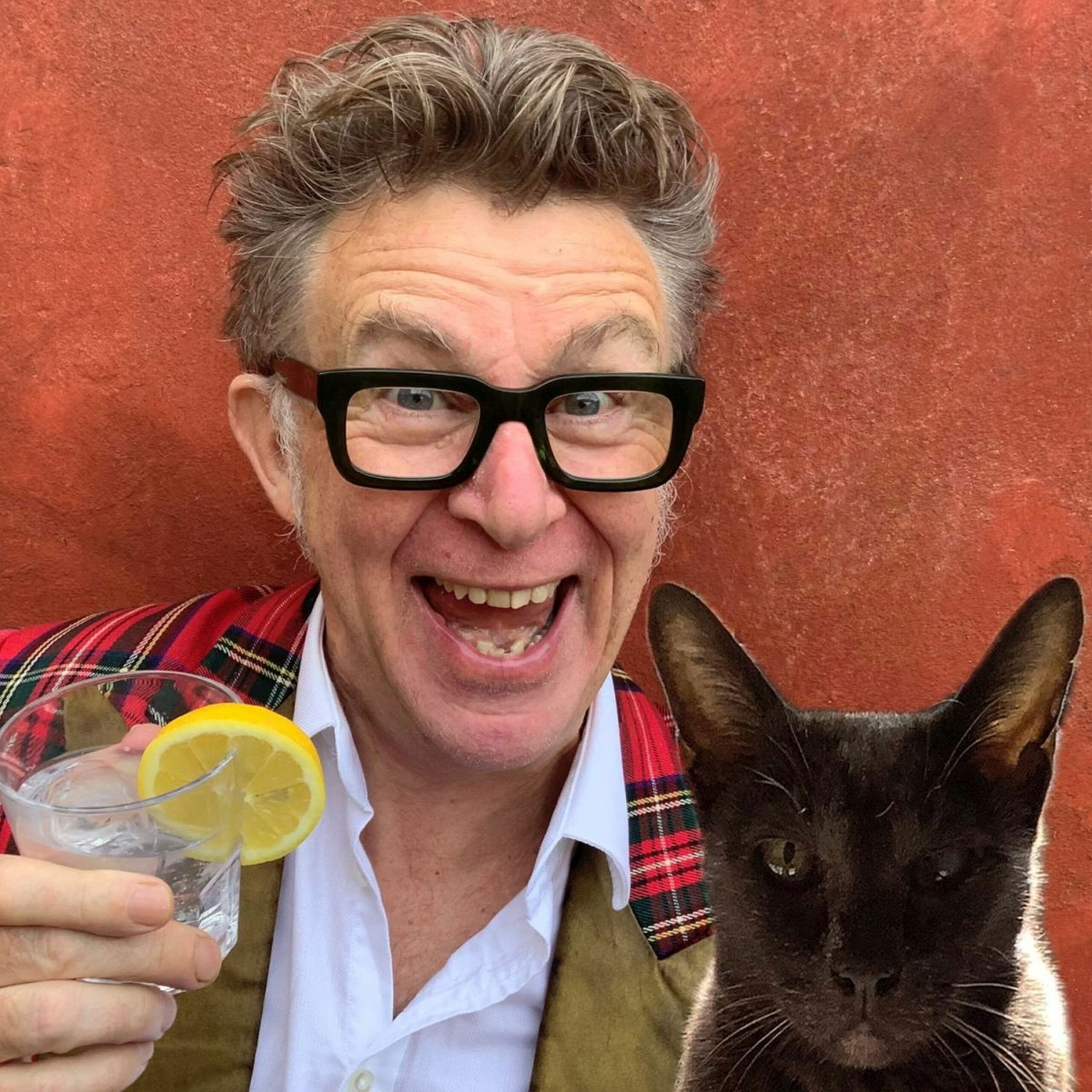 Elvis McGonagall: Gin & Catatonic? Elvis McGonagall: Gin & Catatonic?